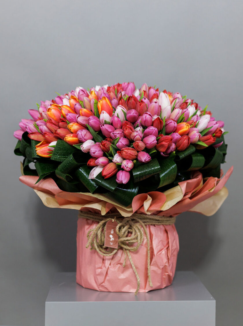 365 Days of Tulip Grandeur - Online Flower Shop Dubai- For all ...